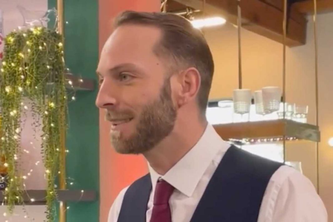 Primo Appuntamento, chi è il barman che fa girare la testa a tutte ...